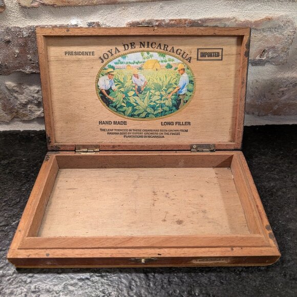 cigar box | Storage & Organization | Vintage Joya Wooden Cigar Box ...